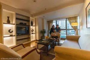 Discovery Suites Manila: Luxury Manila Hotel Review - Travelling Foodie