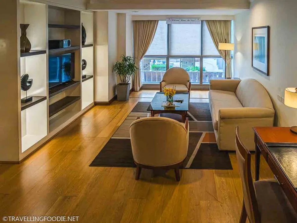 Discovery Suites Manila: Luxury Manila Hotel Review - Travelling Foodie