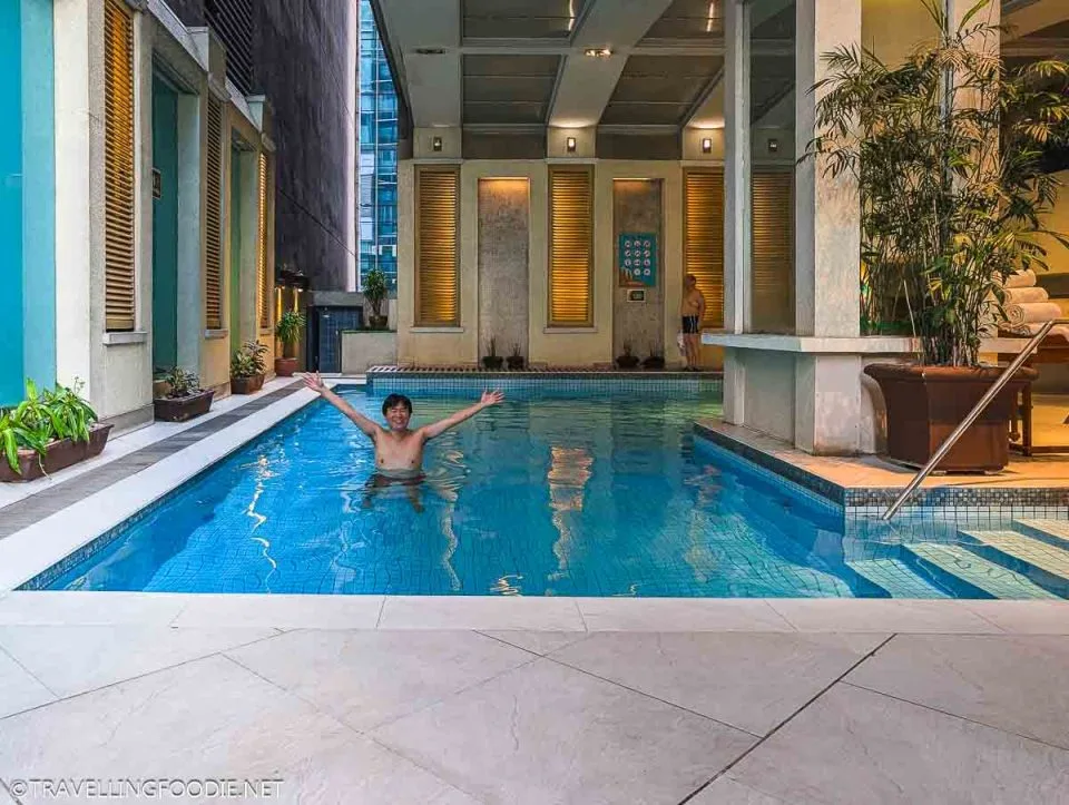 Discovery Suites Manila: Luxury Manila Hotel Review - Travelling Foodie